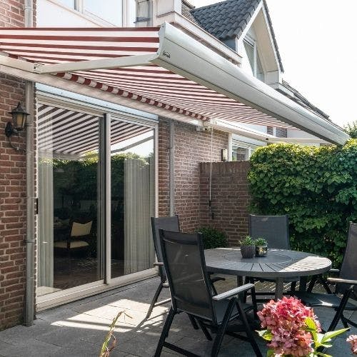 Zonnescherm op je balkon: prijzen & mogelijkheden | INHUIS Plaza